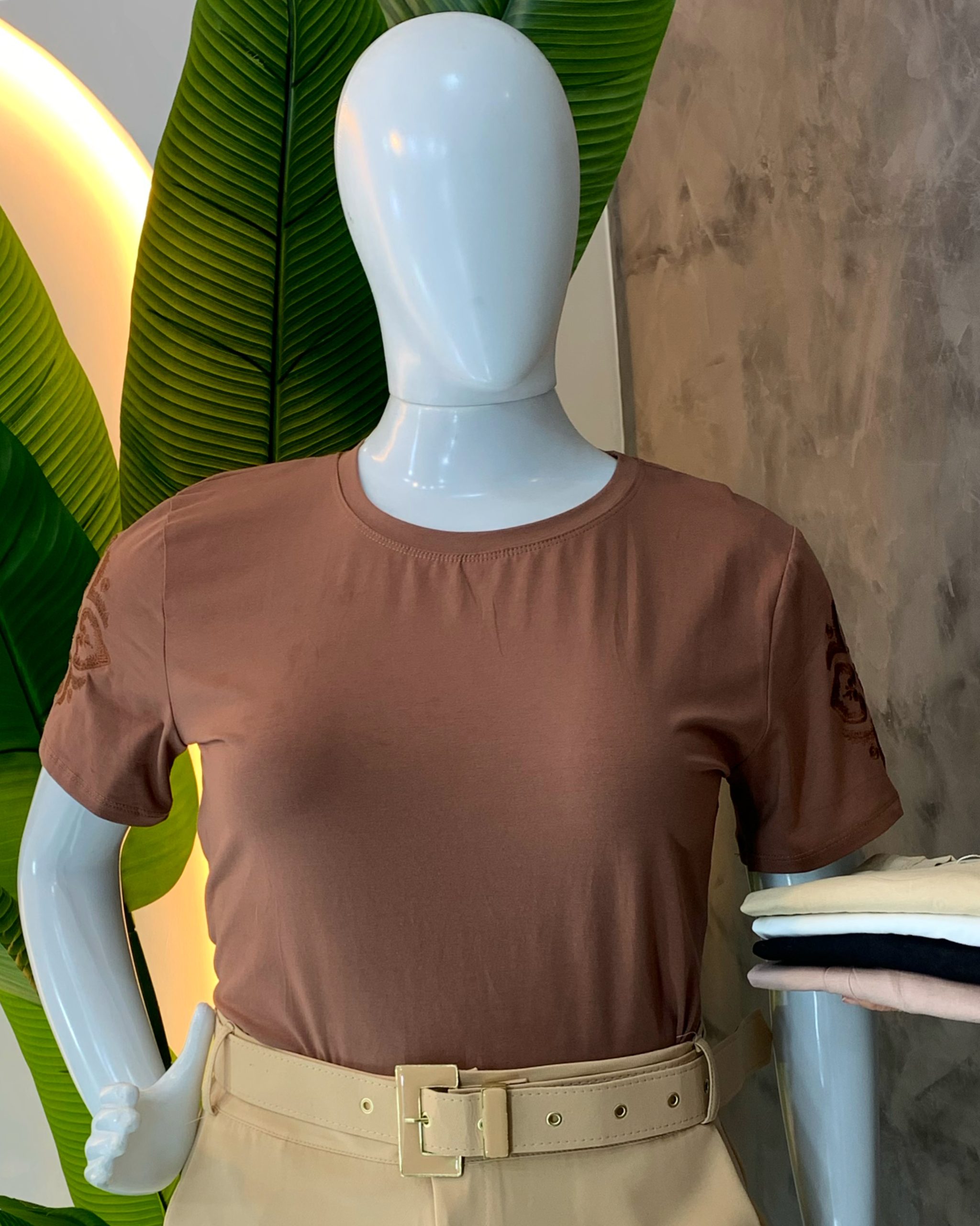 T- SHIRT JULIANA PLUS SIZE – Lojas Avanço